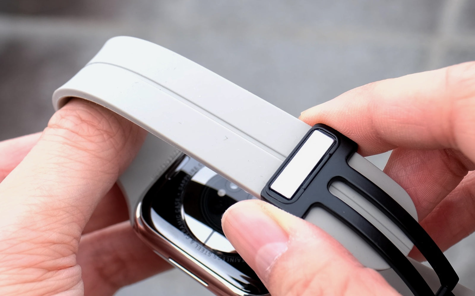 Pin & Buckle - Sport Flex Apple Watch Band